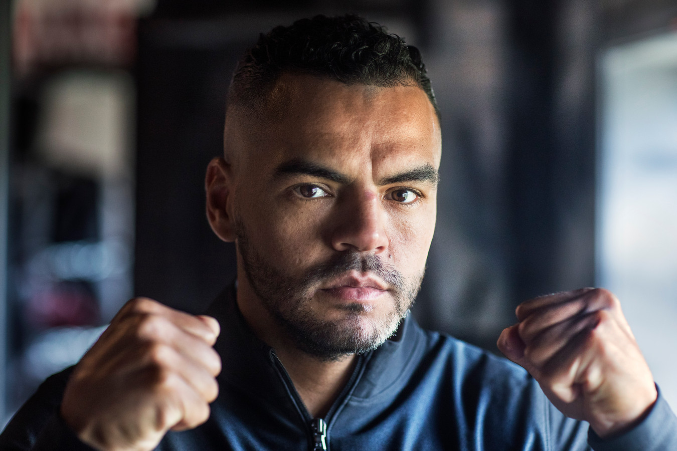 Donegi Abena verdedigt Glory-titel in lichtzwaargewicht tegen Tarik ...