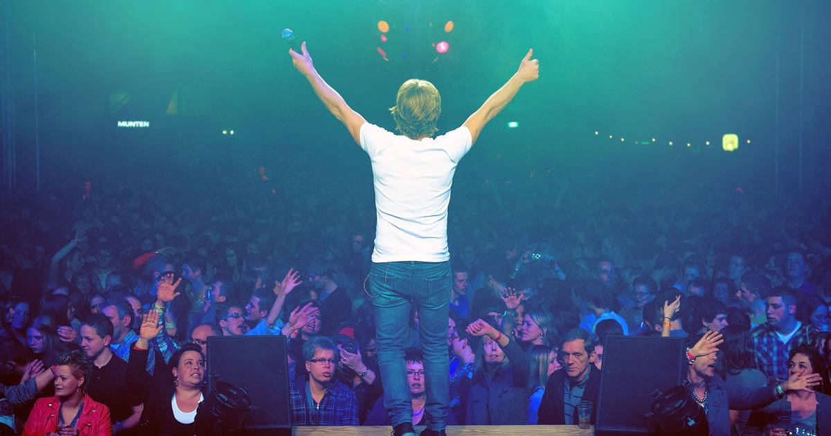 Carnaval breekt de ban op feesten in centrum van Oss | Oss | AD.nl