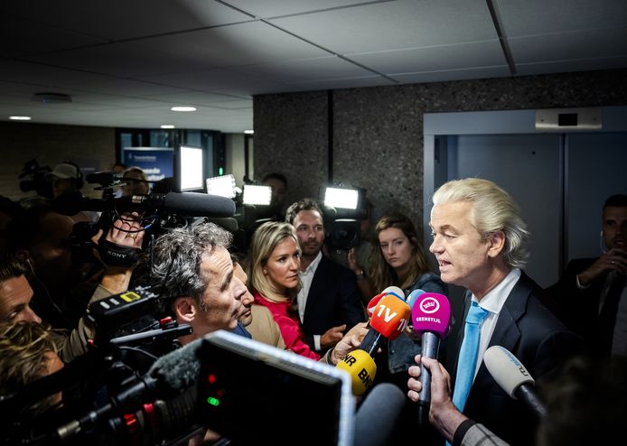 Wilders speculeert over val kabinet: ‘Als NSC weer wegduikt slopen ze dit kabinet’ | Politiek ...
