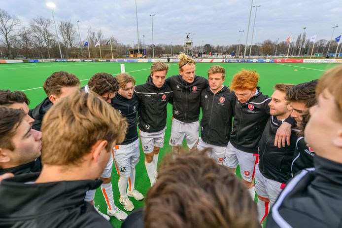 Na ‘onwerkelijk’ nieuws gaat Oranje-Rood als één achter Gijs van ...