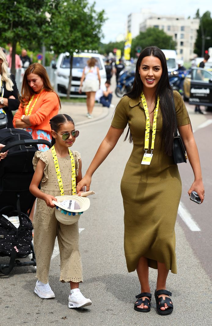 “Ik voelde me een crimineel”: Oumi, vrouw van Remco Evenepoel, getuigt over angstige momenten ...
