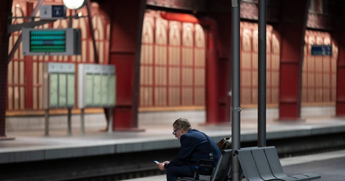 Vakbond bij NMBS heeft “positief gevoel”, directie noemt staking “onverantwoord” | Binnenland ...