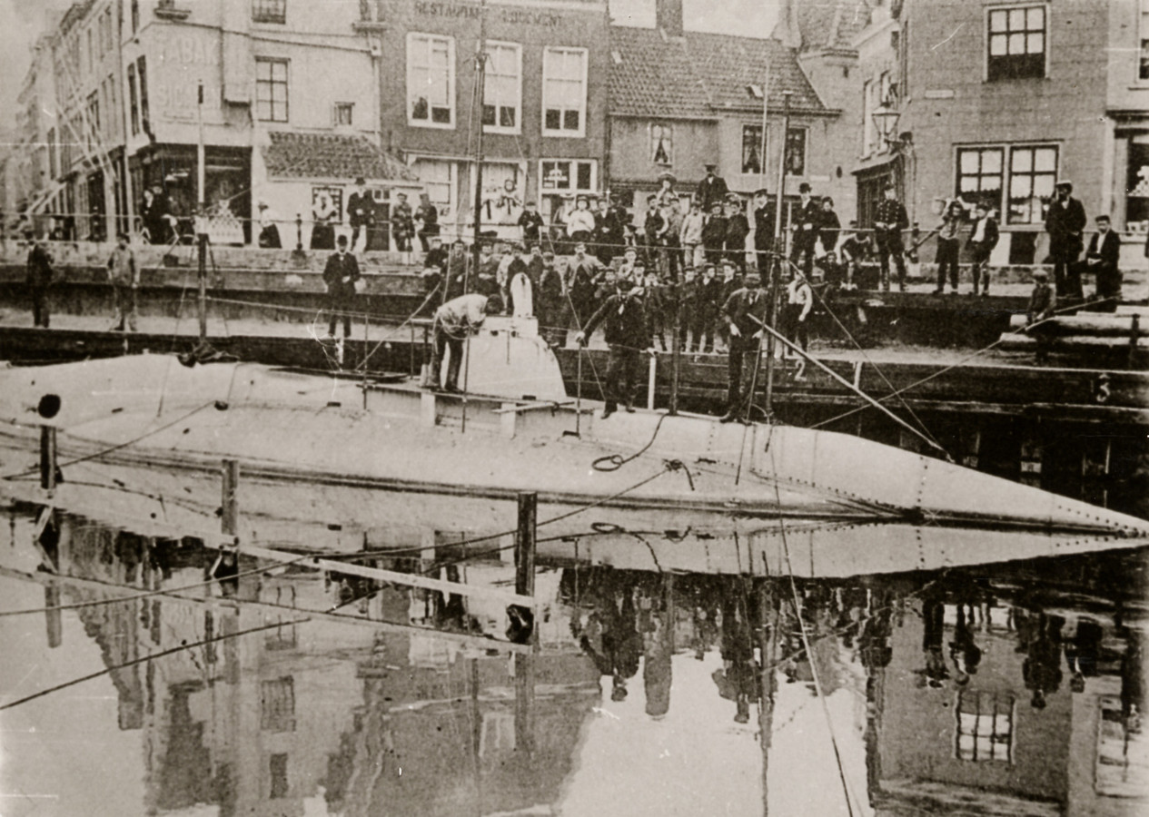 Alleen echte waaghalzen durfden aan boord van de eerste Nederlandse ...