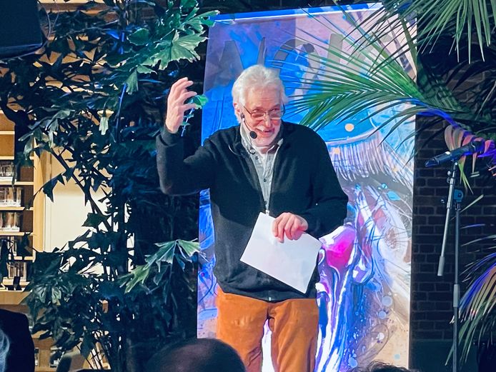 Enthousiasme groot over carnavalsboek ‘Noig’: “Al 400 exemplaren ...