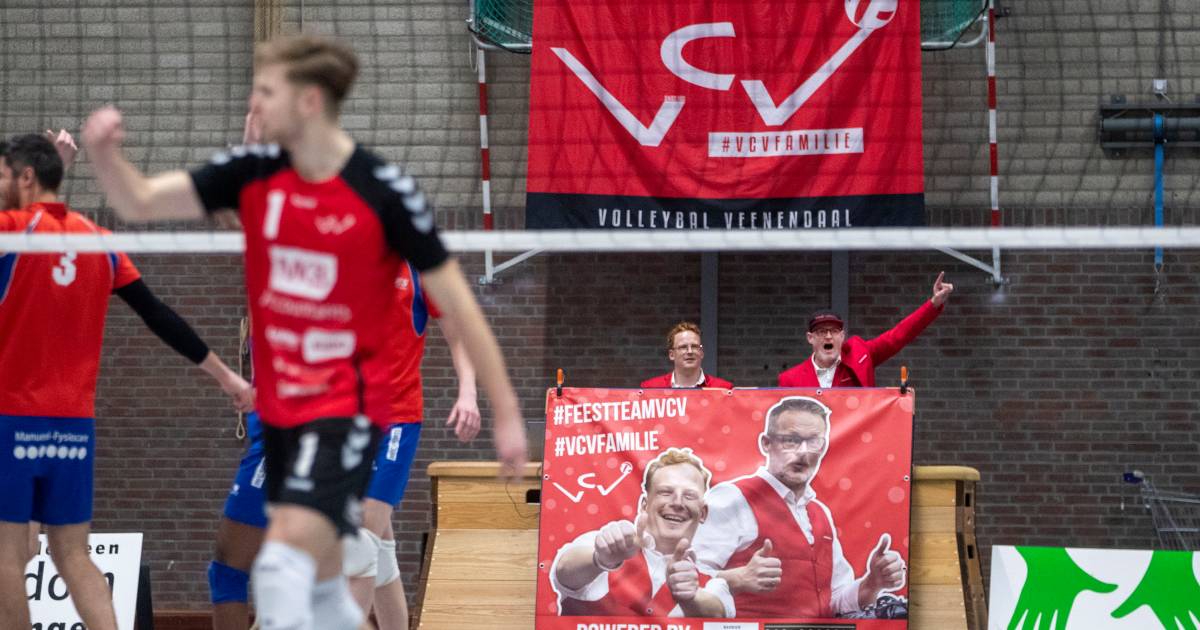 Deze Veenendaalse volleybalclub heeft een echt feestteam: ‘Worden nu ook geboekt door andere ...