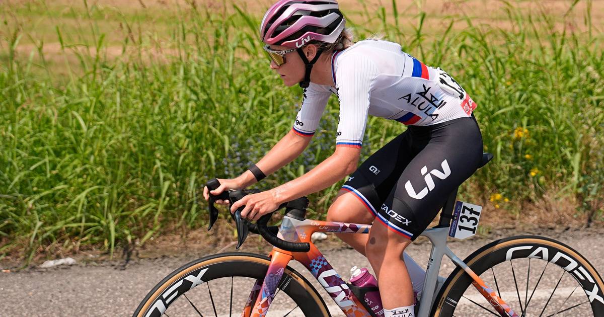 Urška Žigart, vriendin van Tadej Pogacar, rijdt volgend jaar voor vrouwenploeg van Patrick ...