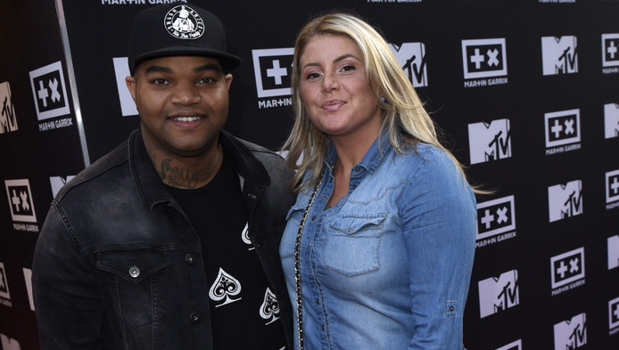 Brace en vriendin in ziekenhuis met nierstenen | Show | AD.nl