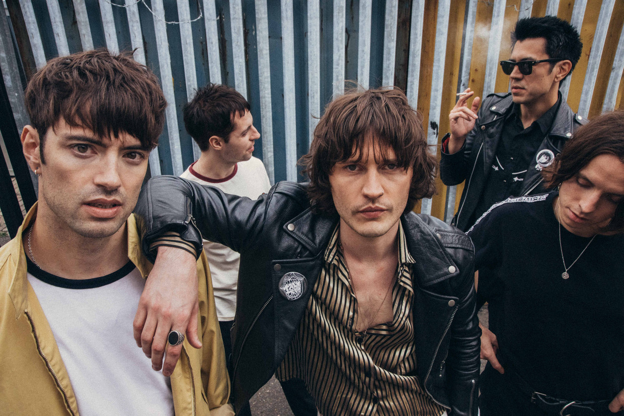 De Britse band Bad Nerves wilde touren door Europa, maar werd gek van ...