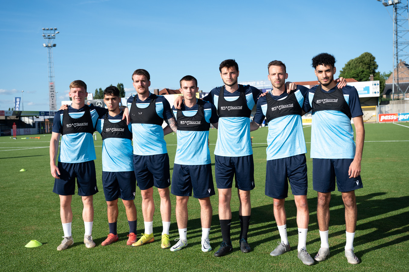 T1 Wouter Hias wikt en weegt spelerskern na eerste training KVK Tienen ...