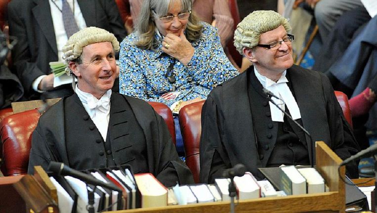 Klerken Brits Lagerhuis voortaan zonder 'kriebelende' pruiken