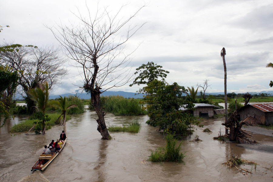 'De mens lokt al 3500 jaar natuurrampen uit' | Foto | gelderlander.nl