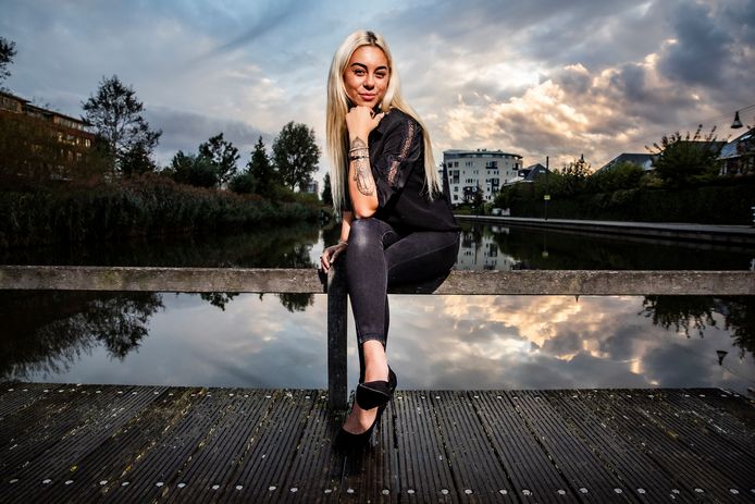 Finaliste Jamie (19) maakt zich ook bij Super Model Universe Nederland ...