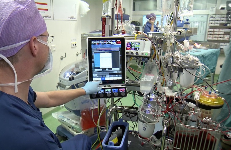 St. Antonius beschikt als eerste over nieuwste hart-longmachines | Foto ...