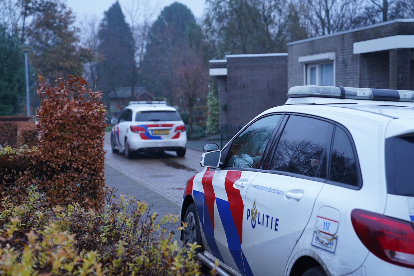 Politie rukt groots uit voor melding van schietpartij in Vinkel ... Politie rukt groots uit voor melding van schietpartij in Vinkel ...