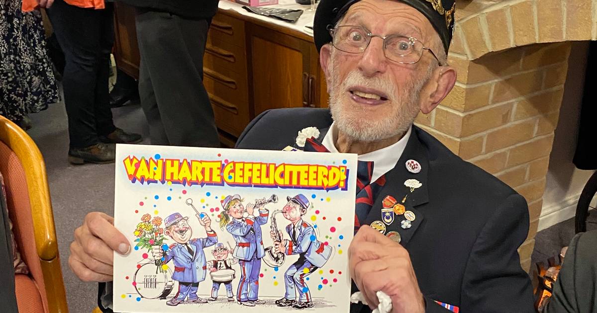 Oorlogsheld Joe Cattini (100) vereerd met ereburgerschap van Eindhoven ...