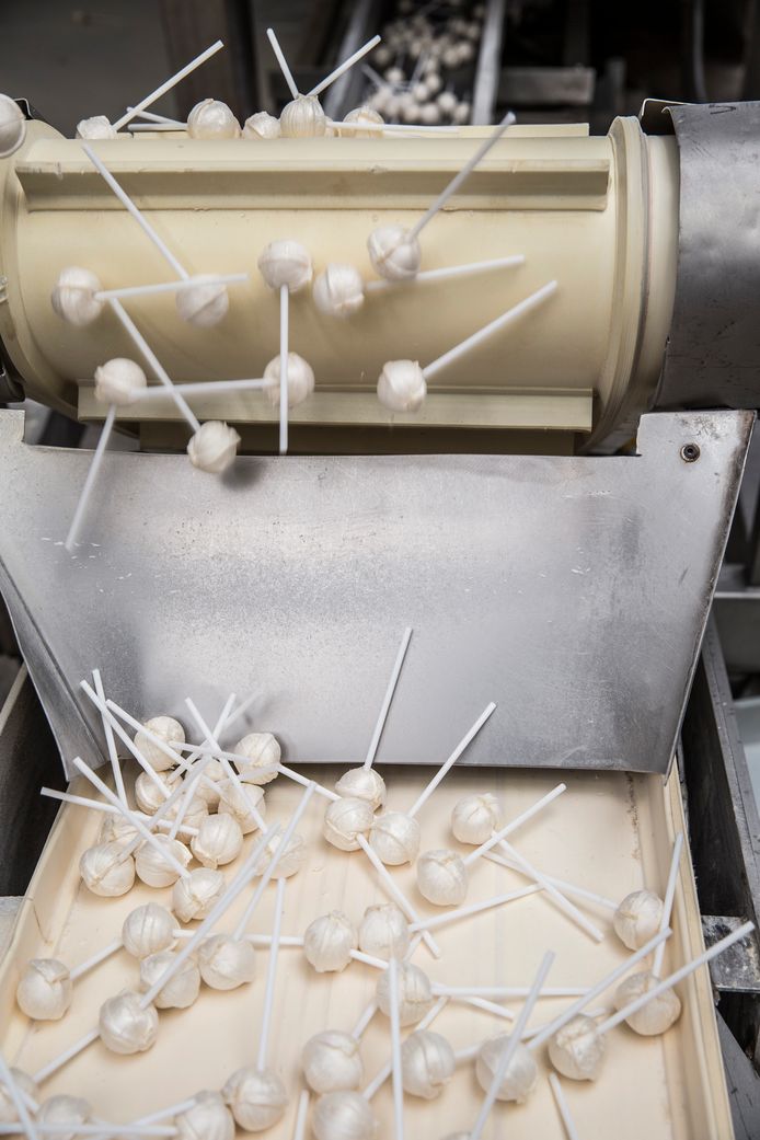 Lekstok van Confiserie Thijs erkend als Vlaams streekproduct: “Nog ...