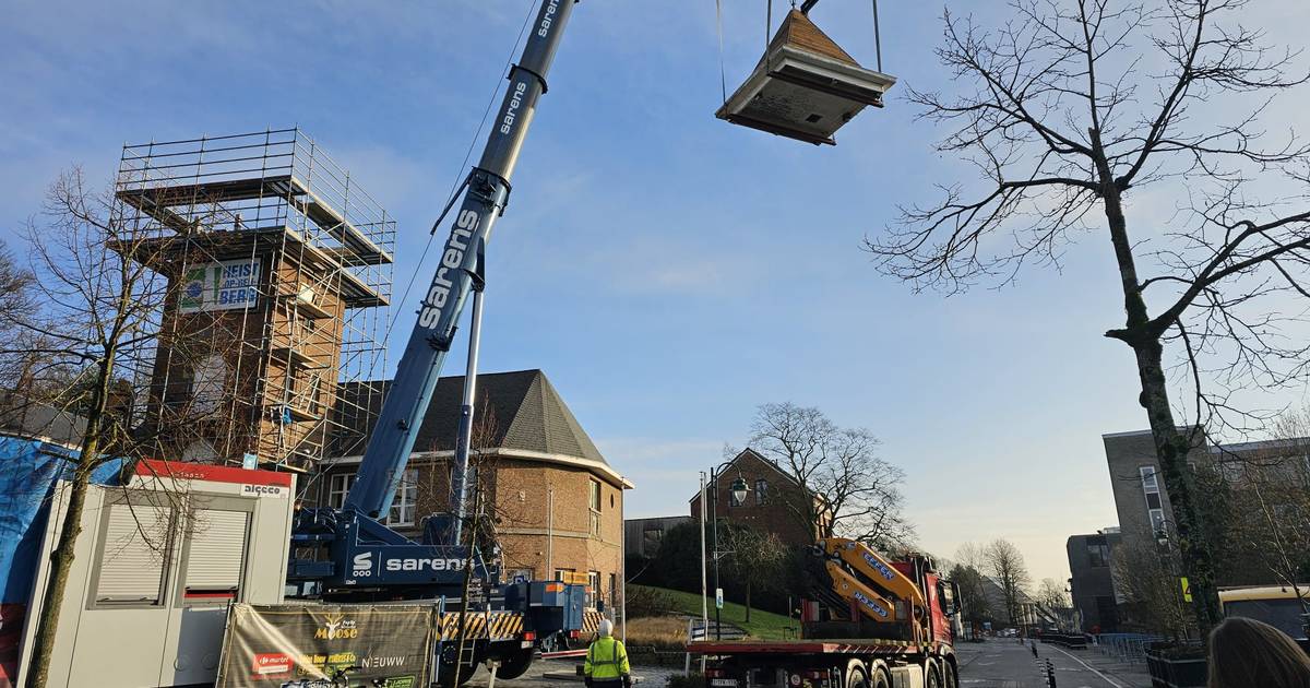 Toren van Torengebouw voor herstelling naar Sint-Lambertusinstituut ...