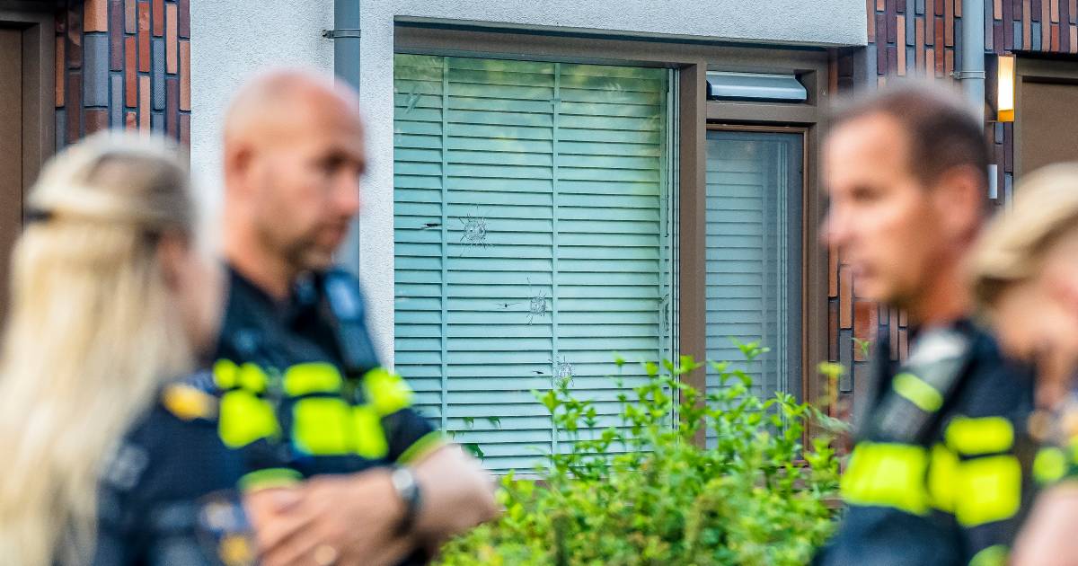 Beschoten huis Krimpen aan den IJssel blijft langer dicht: ‘Nog geen afname van de dreiging ...