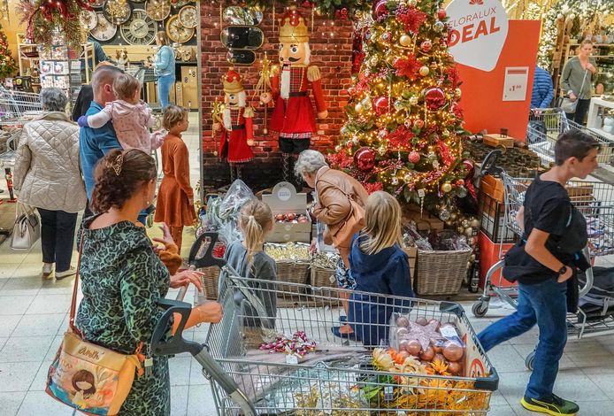 Floralux pakt uit met kerstdorp van 2500m², blikvanger is kersttrein ...
