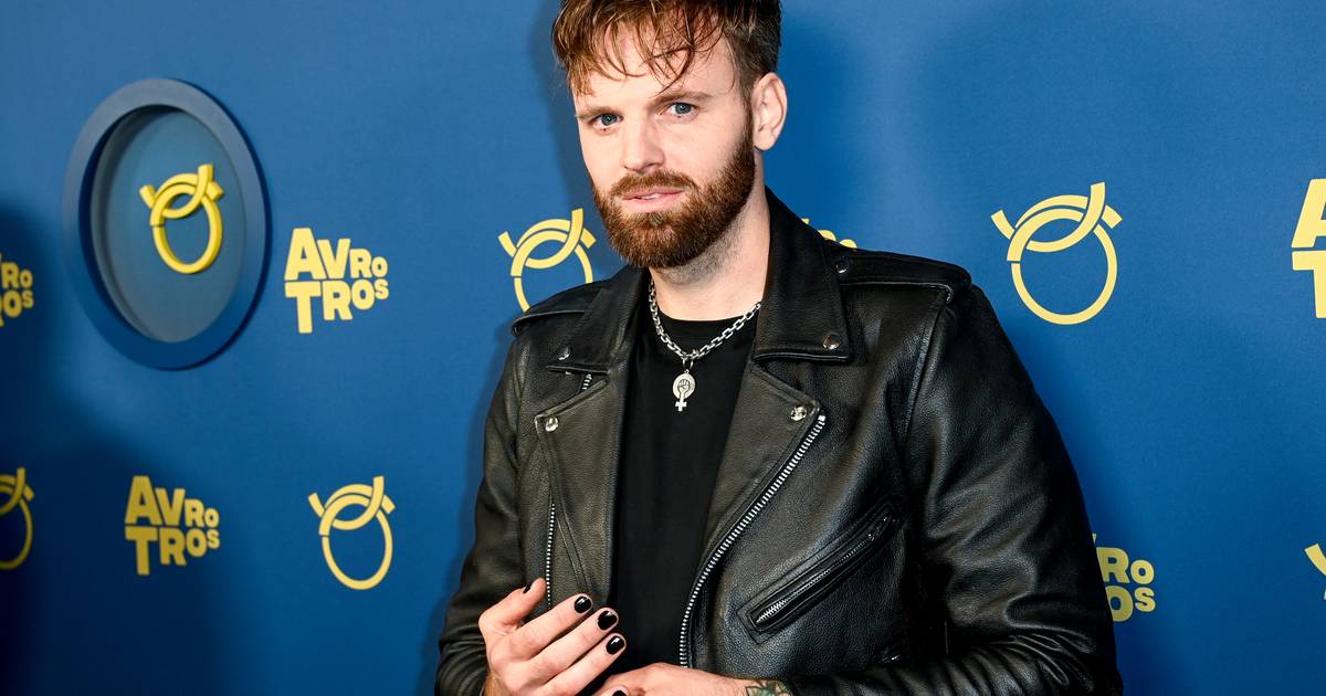 Tim Hofman geschrokken door moorddreiging: “Blij dat er geen kogel door ...