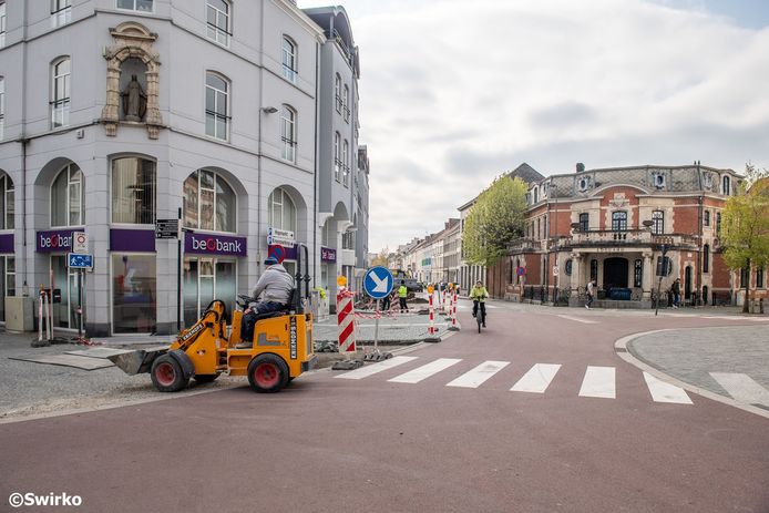 Werken aan kruispunt Vredeplein - Keizersplein: “Meer ruimte voor voetgangers en fietsers ...
