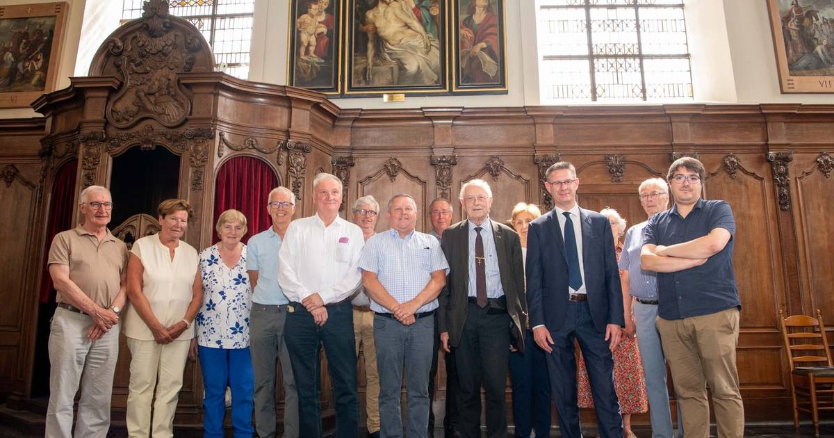 Familie Kemp schenkt triptiek met kruisafneming aan Sint-Pieterskerk ...