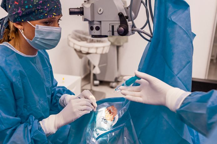 Hoe verloopt een oogoperatie voor cataract? “Beide ogen opereren kan op ...