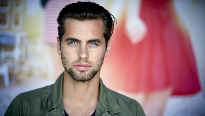 Manuel Broekman post eerste foto met vriendin | Show | AD.nl