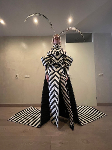 ‘Nachtmerriejurk’ van Arnhemse ontwerpers te zien in ‘Drag Race Holland ...