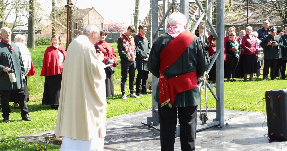 Nieuwe staande wip van de gilde van Halle-Booienhoven ingehuldigd ...