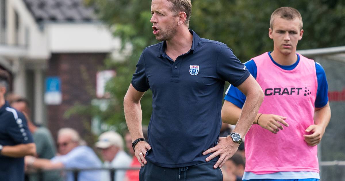 Mark Looms ruilt PEC Zwolle in voor jeugdopleiding FC Twente/Heracles ...