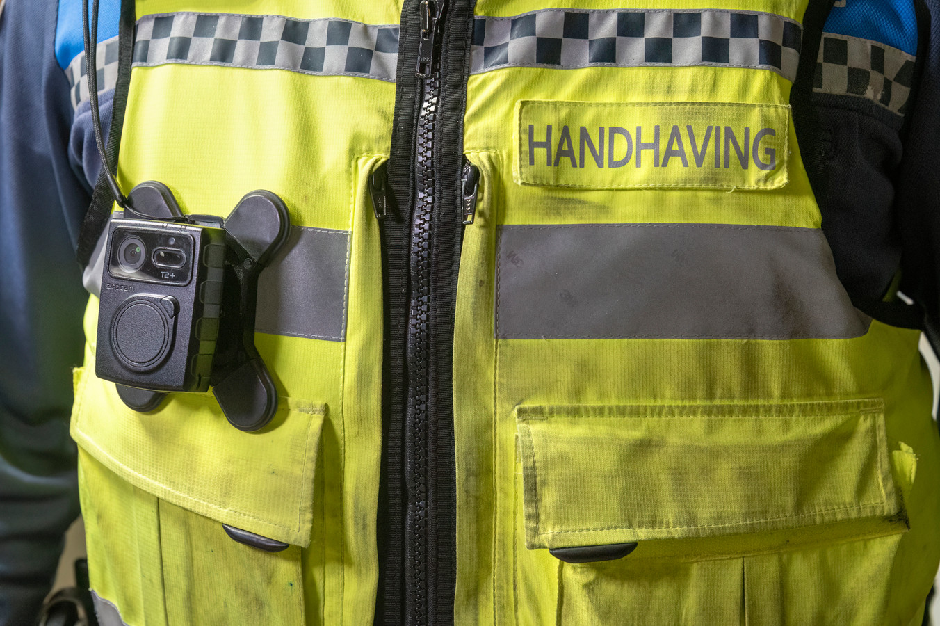 Waarom boa's steeds vaker een bodycam dragen: ‘De meesten zie je dan ...