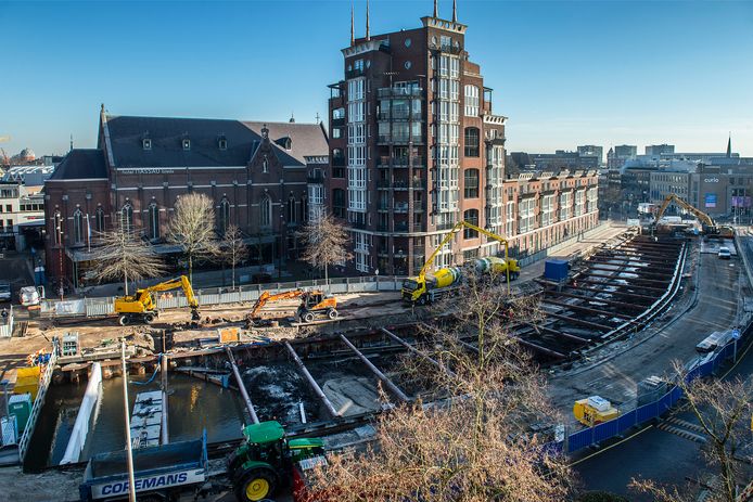 Aanleg ‘luie trap’ begonnen in project Nieuwe Mark: ‘Veel vrachtverkeer ...