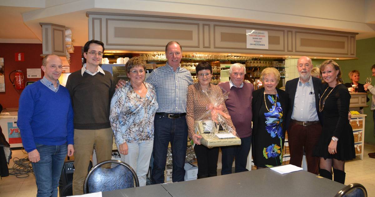 Euroshop zwaait personeelsleden uit | Roeselare | hln.be