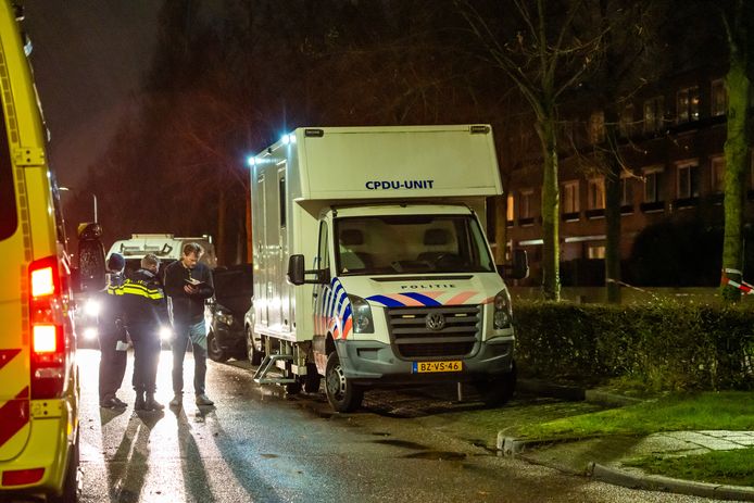 Woning Almere op slot na explosie: ‘Eerste aandacht gaat uit naar de ...