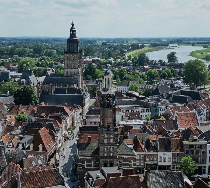 De beroemde torens van Zutphen krijgen moderne concurrentie | Zutphen ...