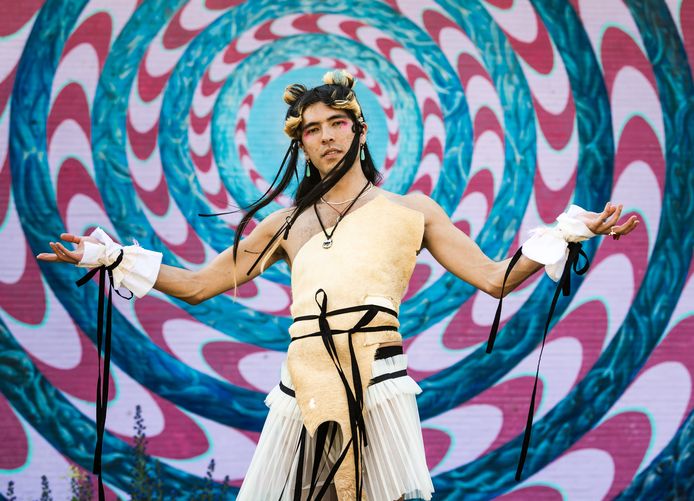 INTERVIEW. Brandon Wen (29), één jaar directeur van de Antwerpse ...