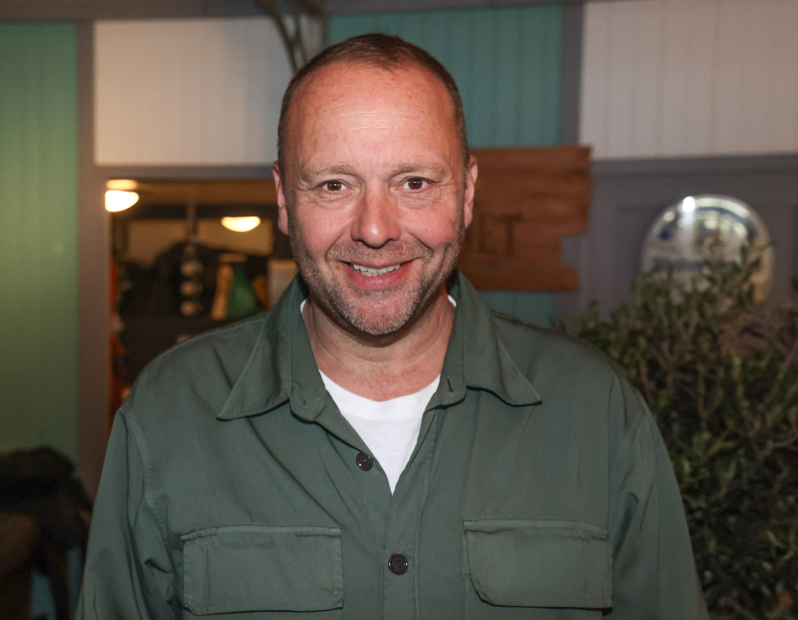 Richard moet op de blaren zitten en B&B-Martijn en Fenna weer herenigd ...