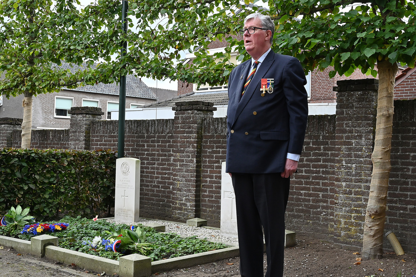 Medailles van Captain Ellis zijn terug op de plek waar hij in 1944 ...