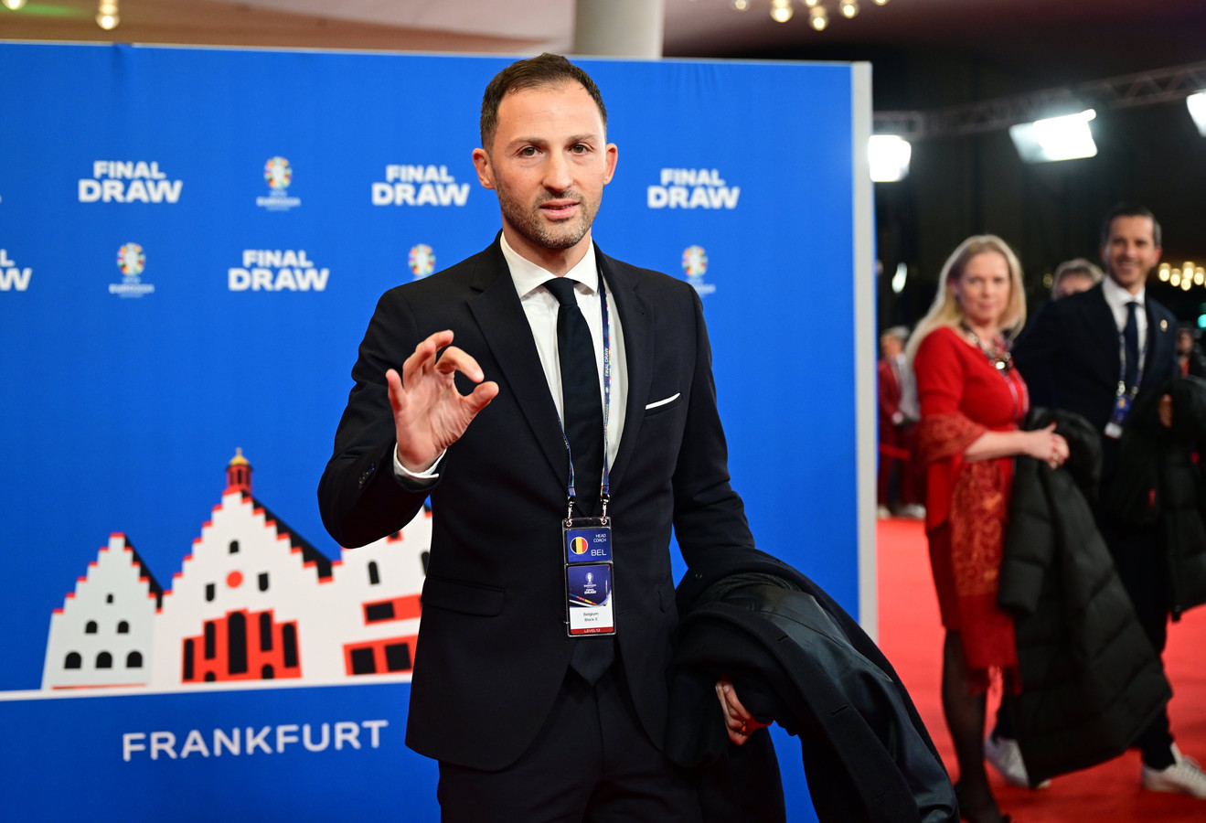 La sélection de Domenico Tedesco et les nouveaux maillots des Diables ...