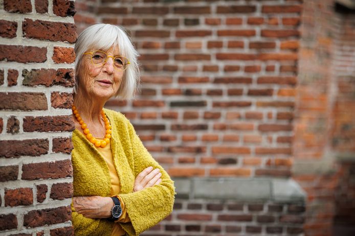 Ket (81) was van buiten een meisje, maar heeft geen baarmoeder: ‘Ik ...