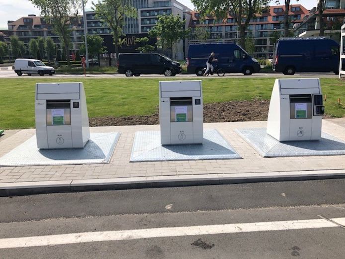 Extra ondergrondse glascontainers geplaatst in Knokke-Heist | Knokke ...