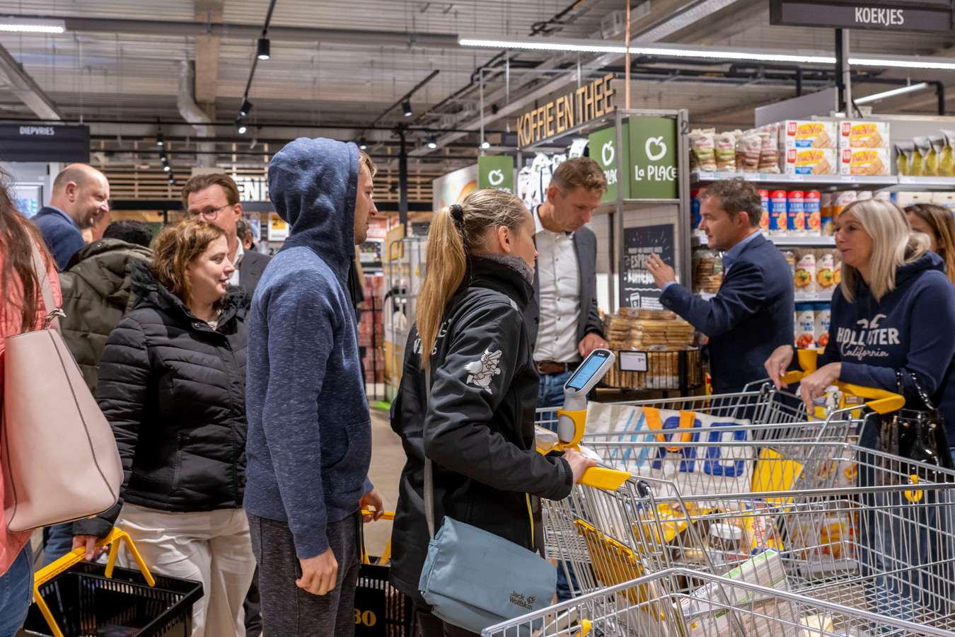 Overrompeling voor opening supermarkt Jumbo: “Rol van buurtwinkel zeker ...