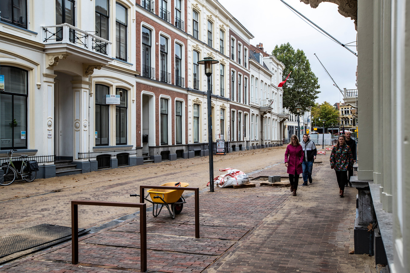 Lege zandvlakte is nu ‘groene’ stadsentree: deel Keizerstraat in ...