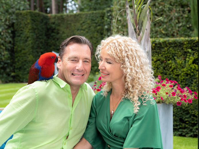 IN BEELD. Harry en Olga tonen hun nieuwe stekje: “Fans die ongevraagd ...