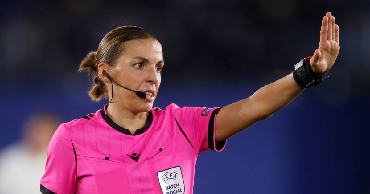 Voici la première femme désignée arbitre centrale en Ligue des ...