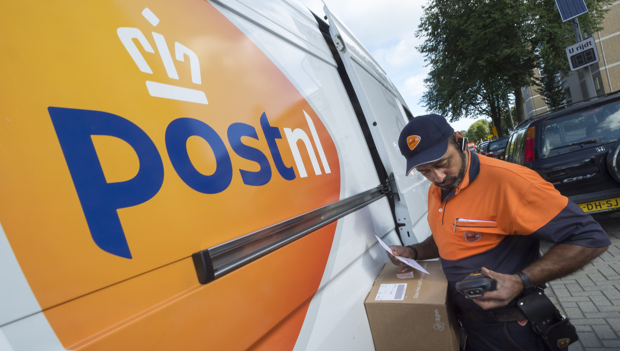 PostNL trekt extra personeel aan in België | De Morgen
