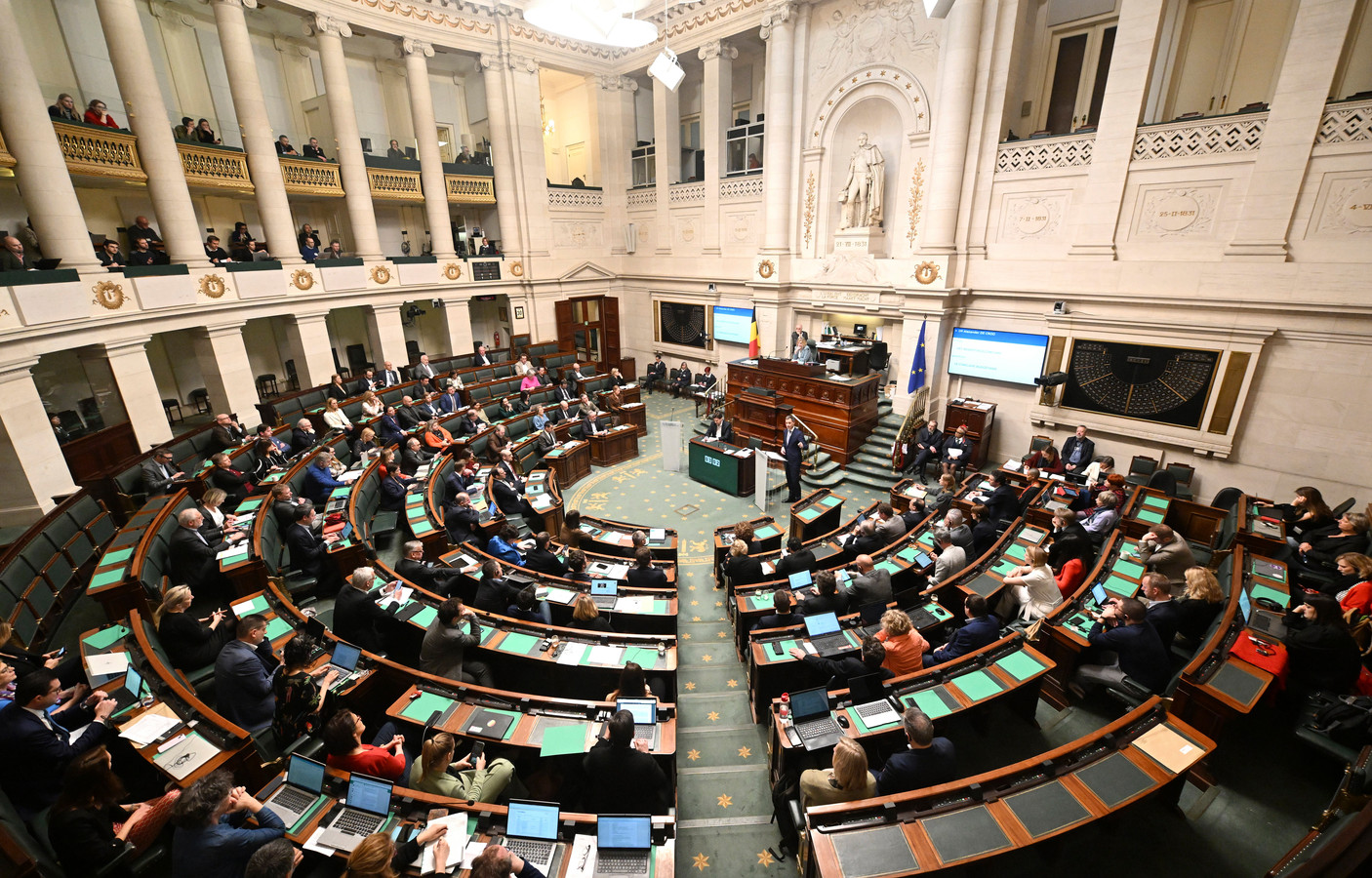 Pensioenschandaal Kamer: ruim 7 miljoen euro aan toeslagen bewust ...