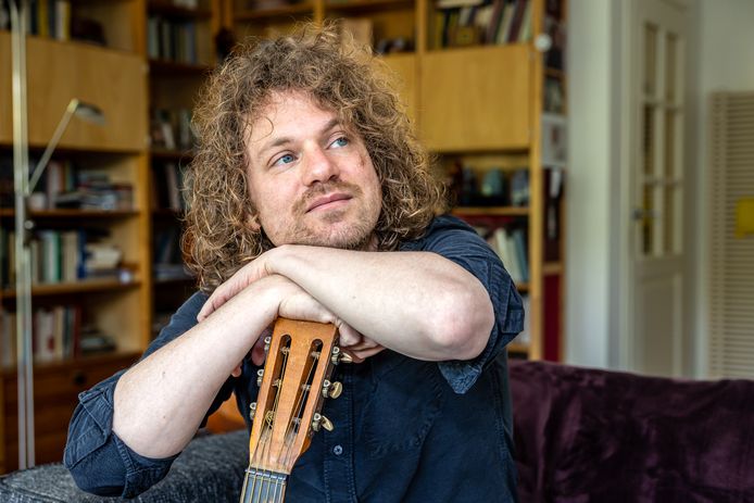 Zwolse muzikant Fokko (36) doet kwart eeuw over één nummer: ‘Erg te ...