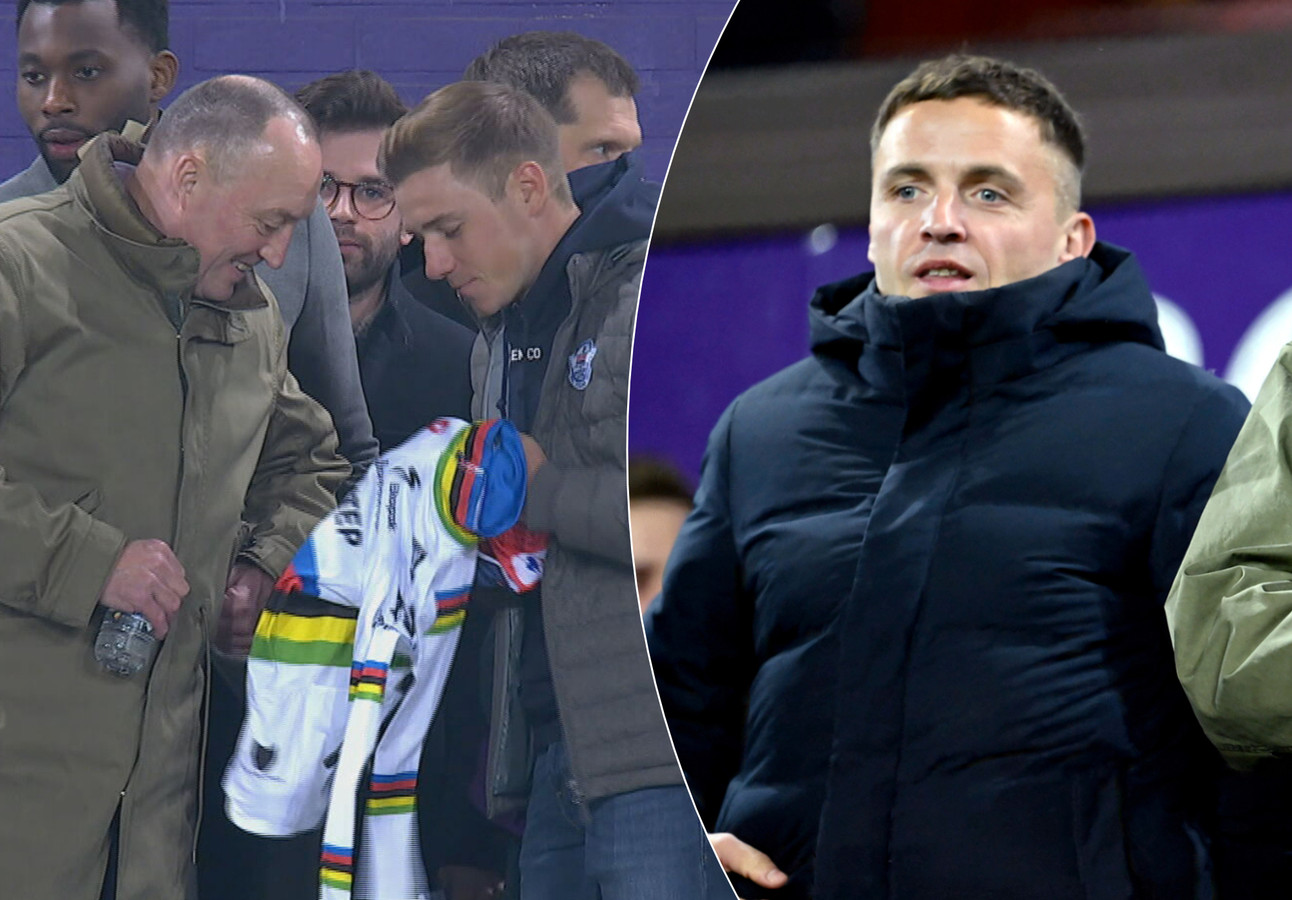 Remco Evenepoel en Peter Verbeke van de partij in hoofdtribune van ...